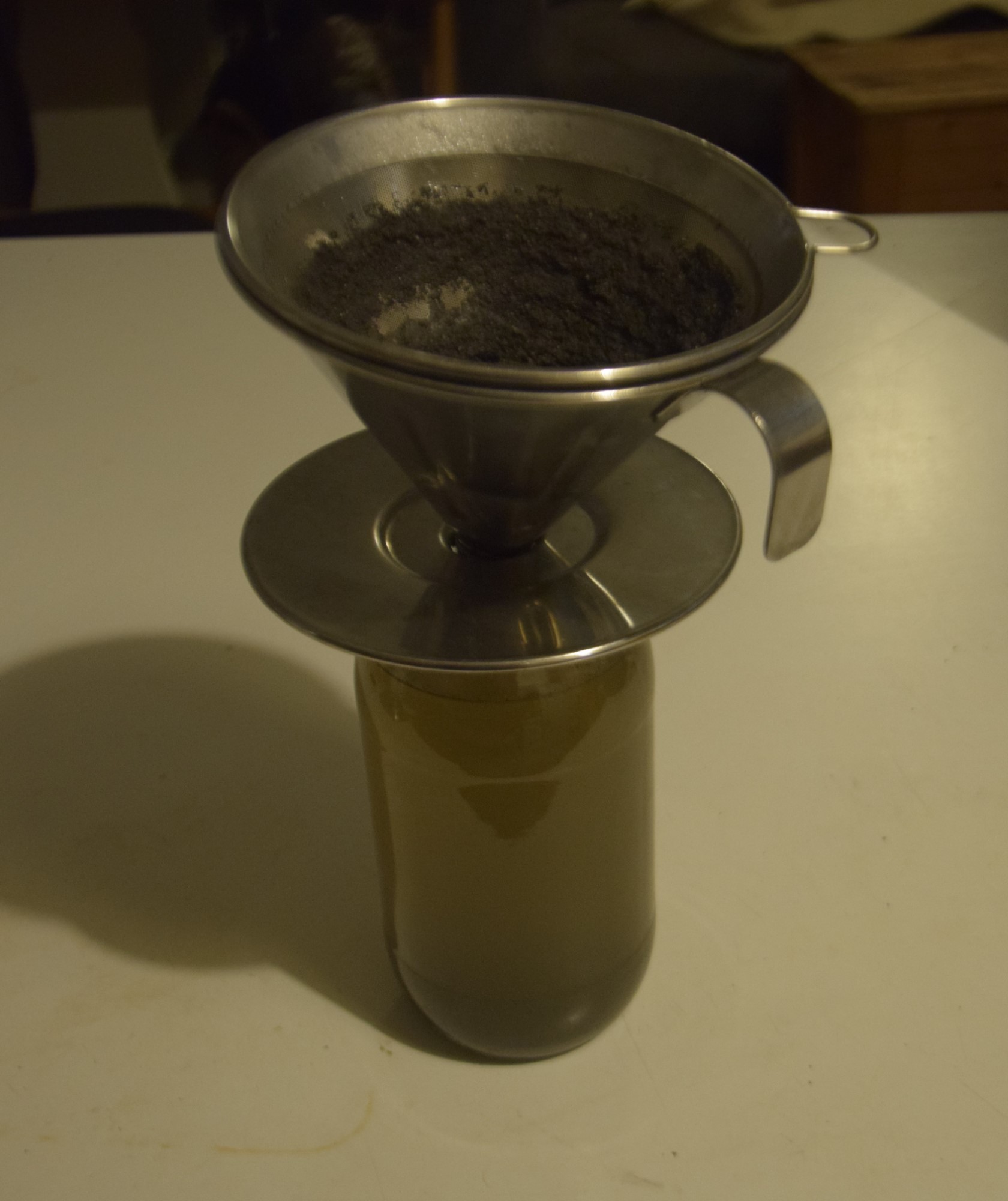 Before They Dyed. Mordants and Assists in the Textile Dyeing Process in ...