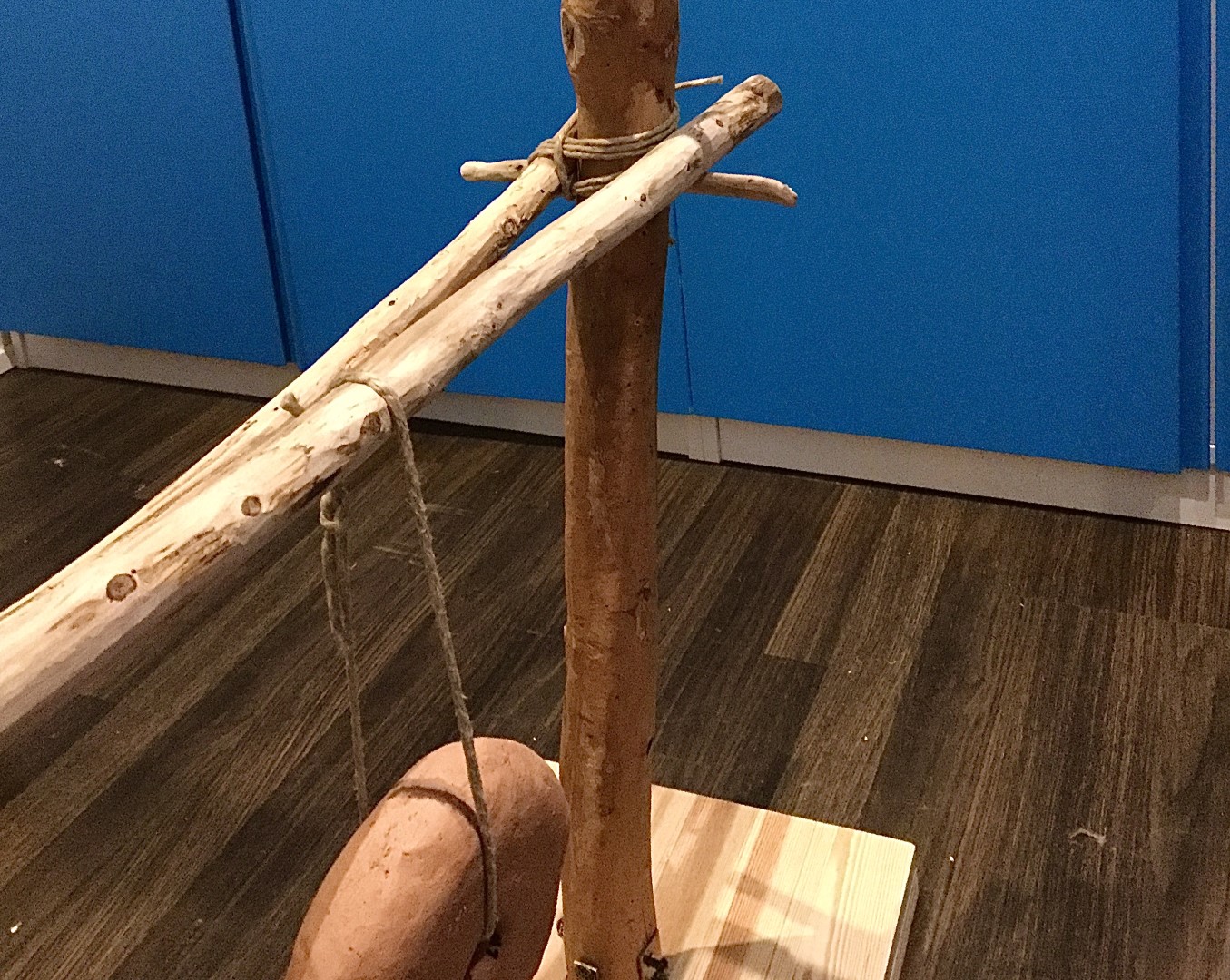 An Experiment with the Warp-weighted Loom and Heavy Loom Weights. The ...