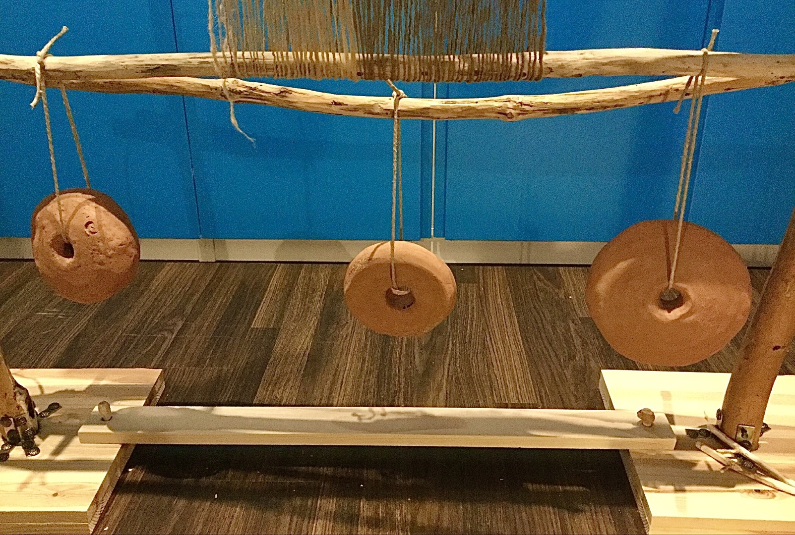 An Experiment with the Warp-weighted Loom and Heavy Loom Weights. The ...