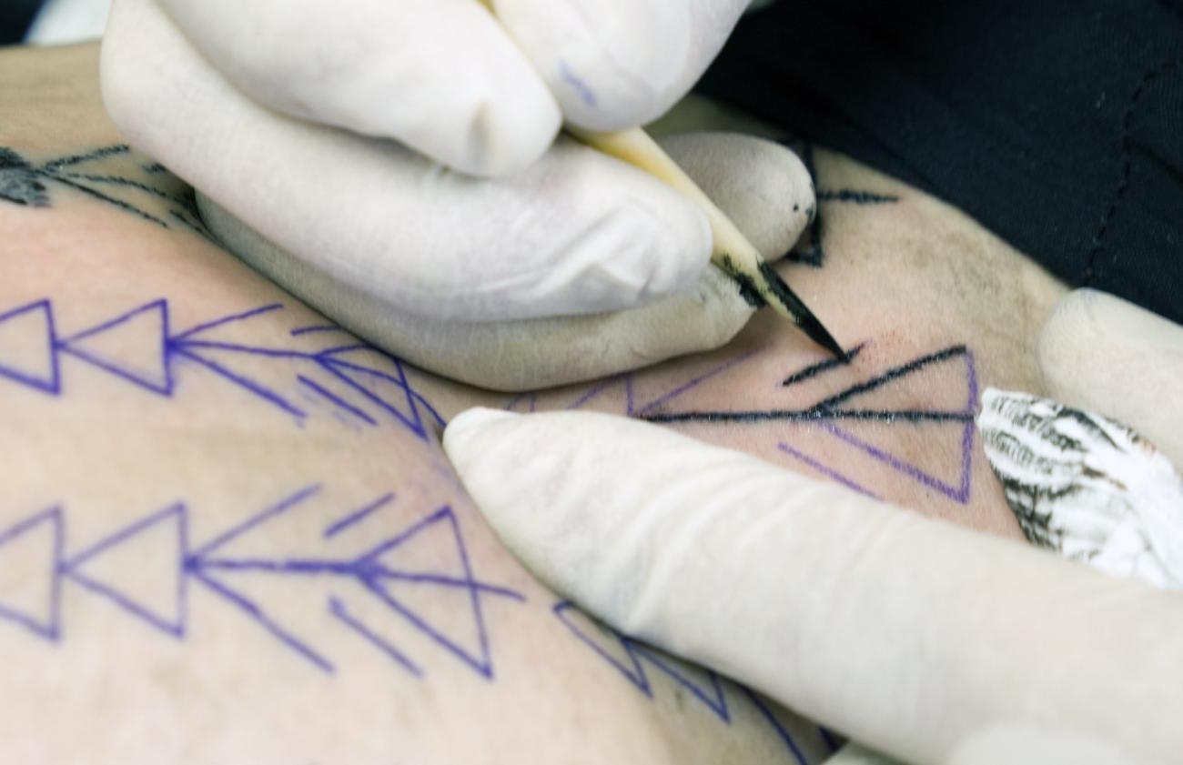 Examining the Physical Signatures of Pre-Electric Tattooing Tools and ...